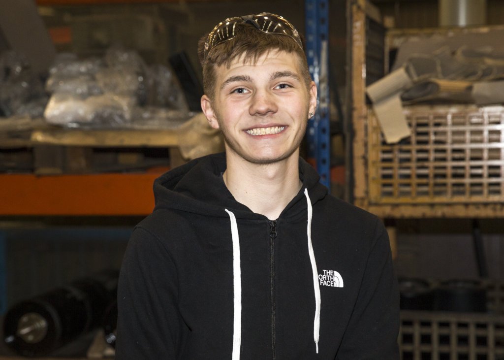 A Massive Welcome to Harry our new Allett Apprentice! – ALLETT Australia