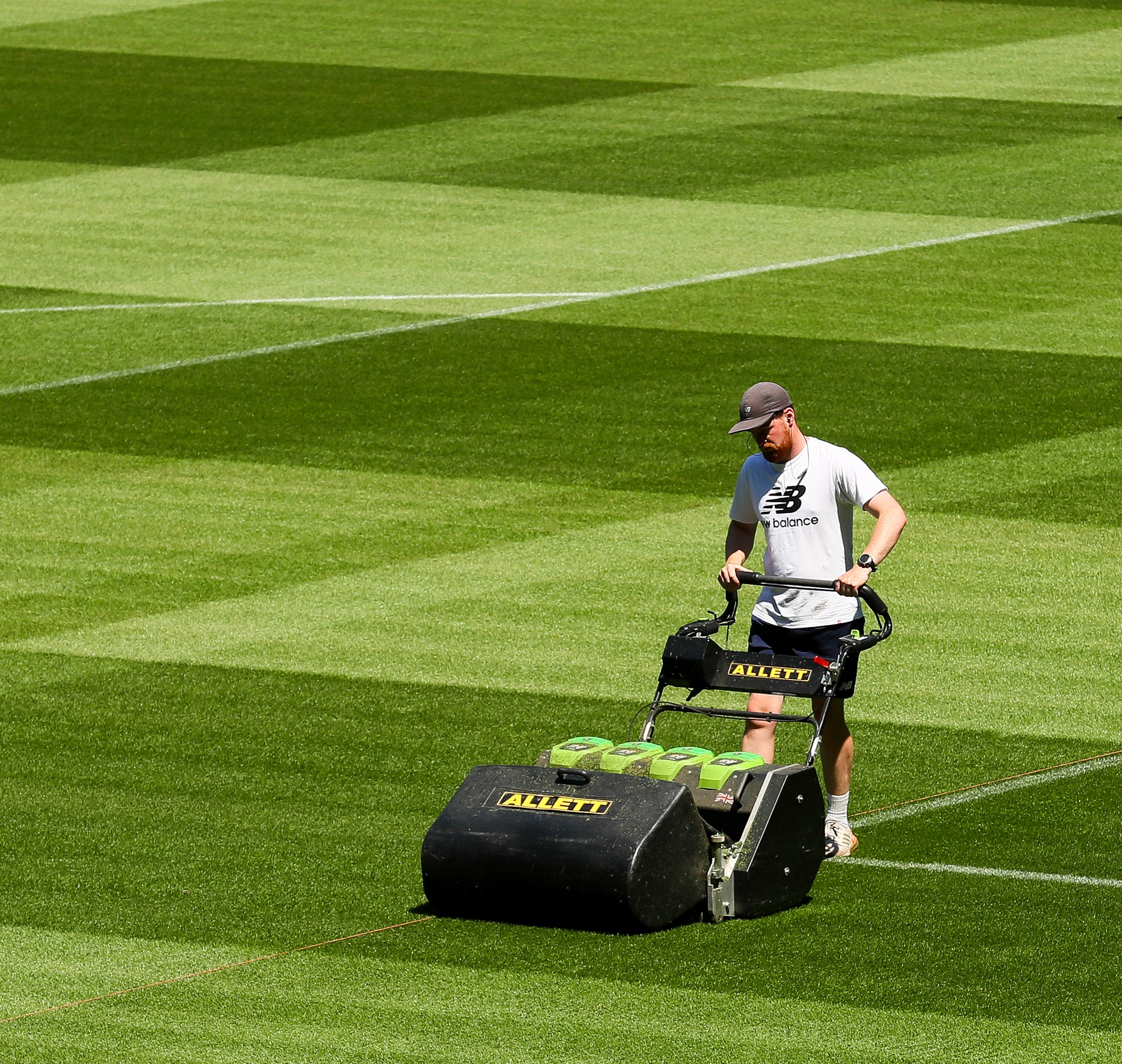 ALLETT Australia - Cylinder Mowers for Homeowners & Professionals
