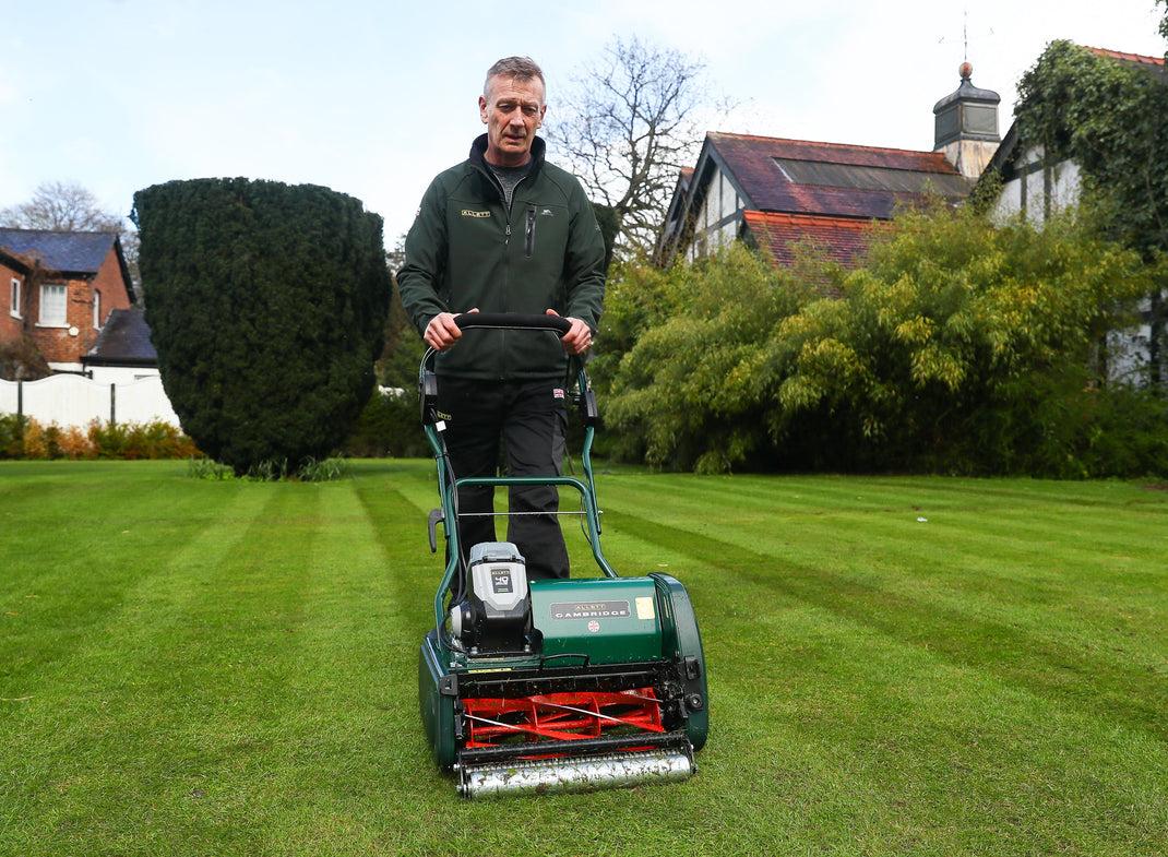 Cambridge - Battery-powered Electric Cylinder Mower – ALLETT Australia